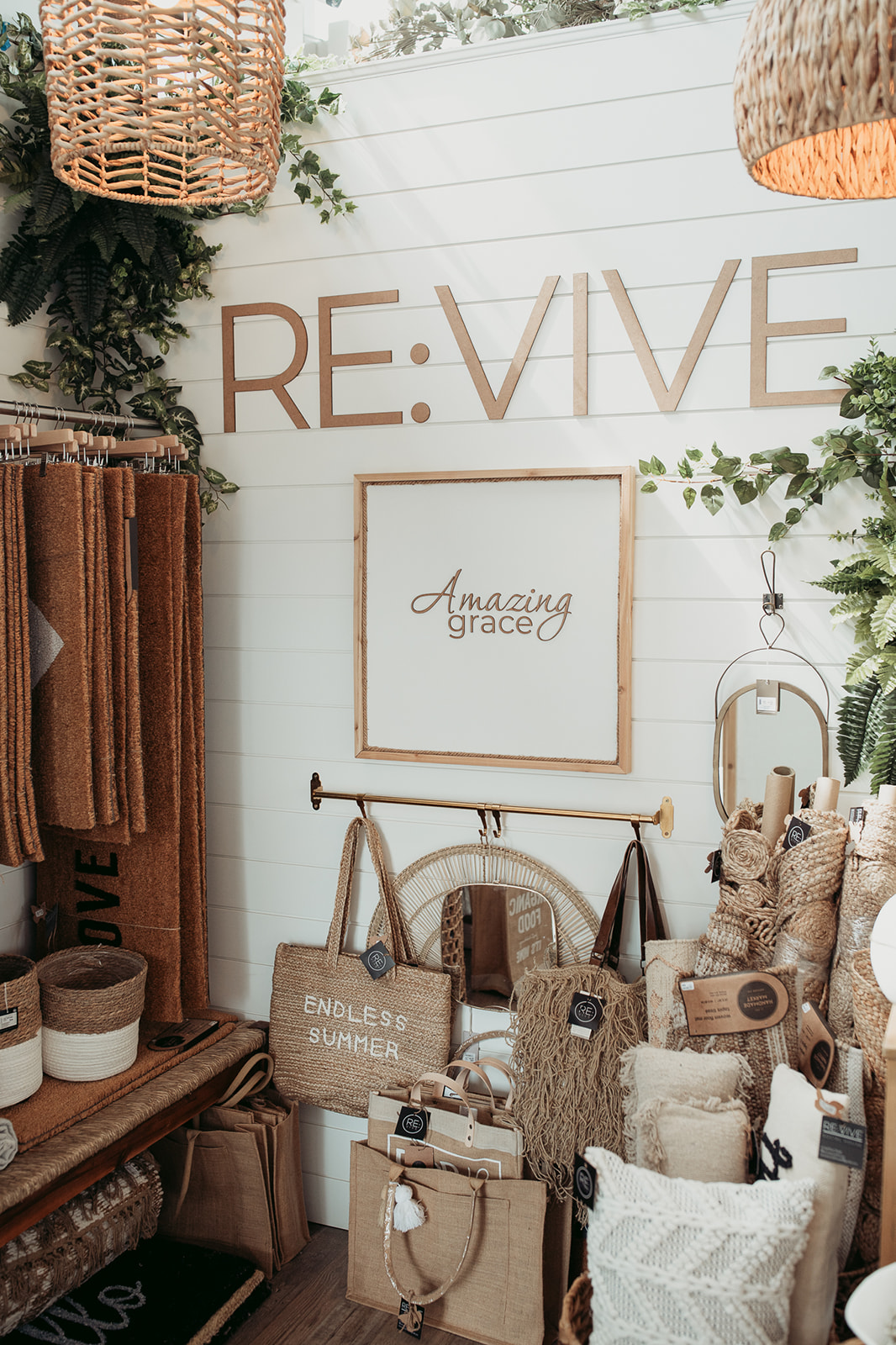 Revive Socialhouse: Abbotsford's Only Sip, Shop and Graze Restaurant